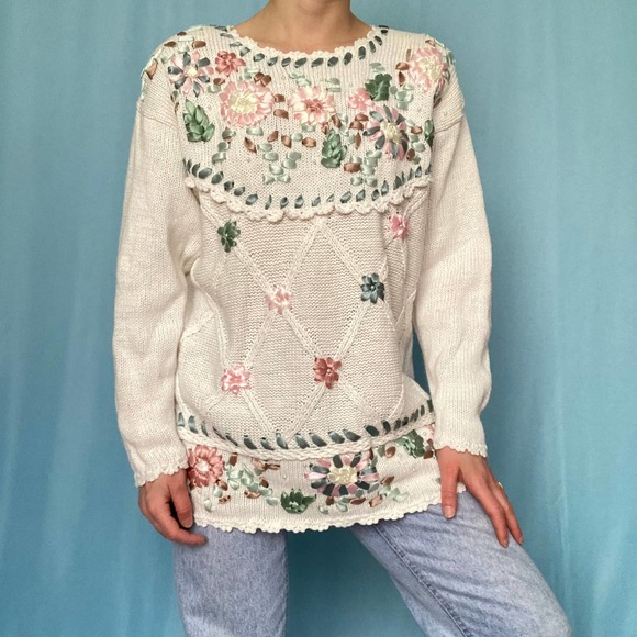 Colleen's Collectibles | Sweaters | Vintage Cottage Embroidered Sweater ...